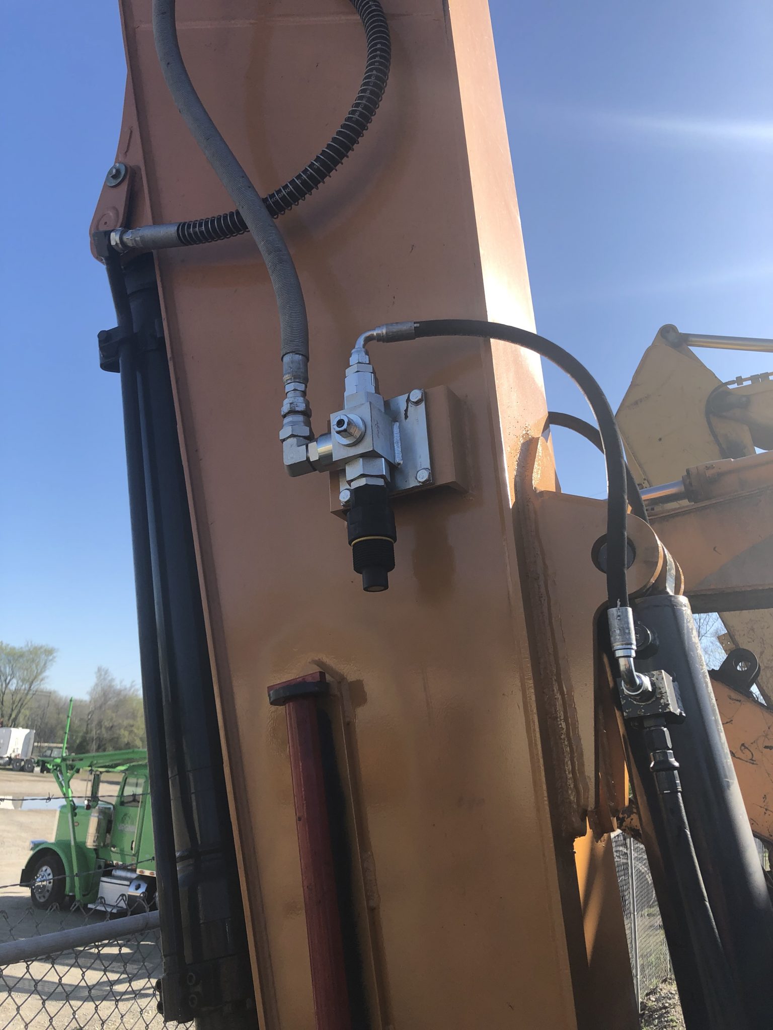 Excavator Thumb Kit: Hydraulic Plumbing Solutions - Stucchi USA